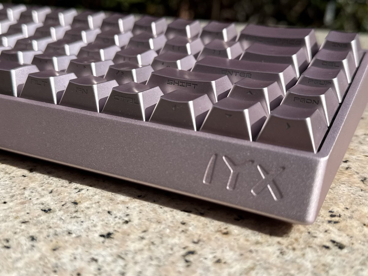 IYX MU68 ULTRA 宝石のような質感の超高性能ラピトリキーボード｜Spine