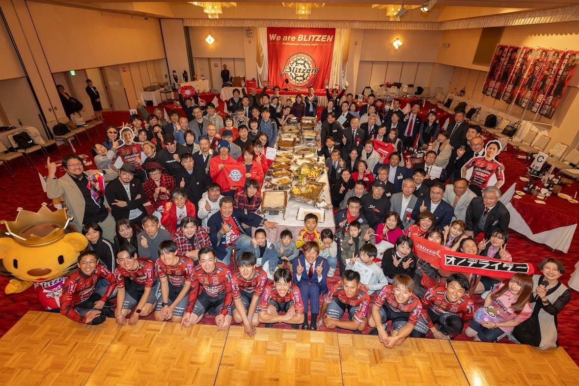 チームプレゼンテーションパーティー｜Atsushi Oka