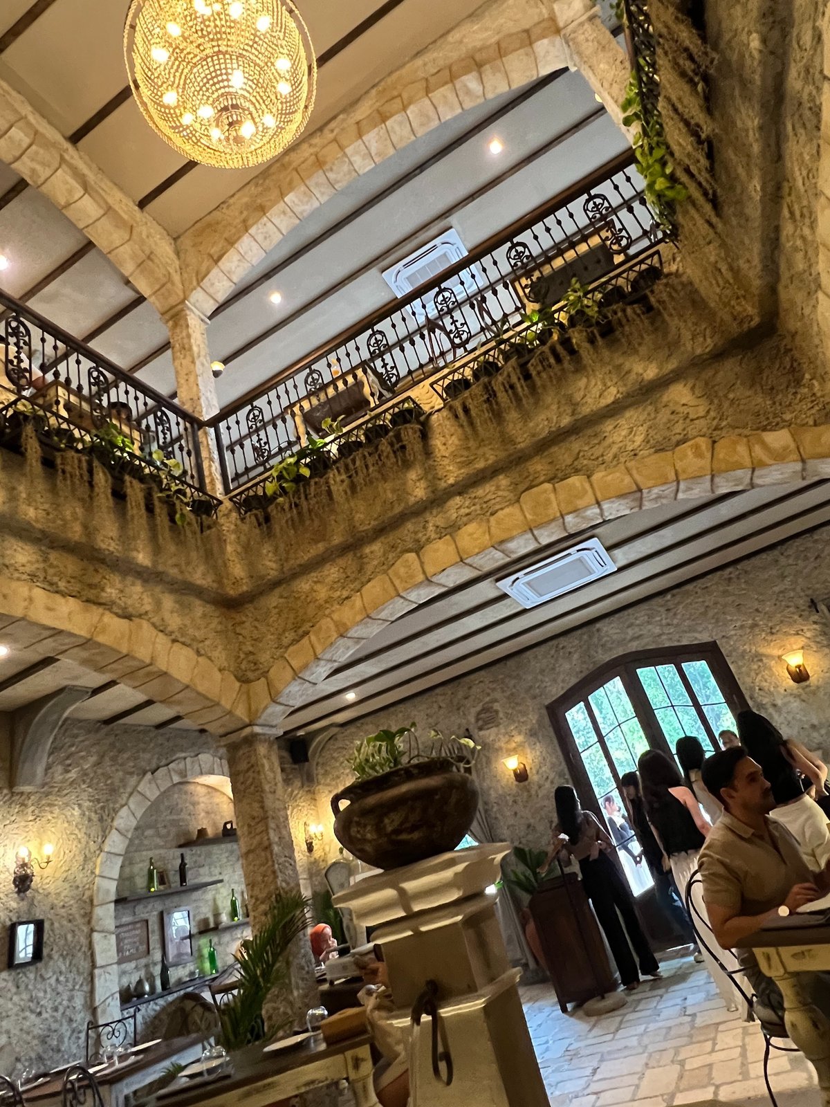 海外赴任のリアル vol.6 出会い｜Tom Tally