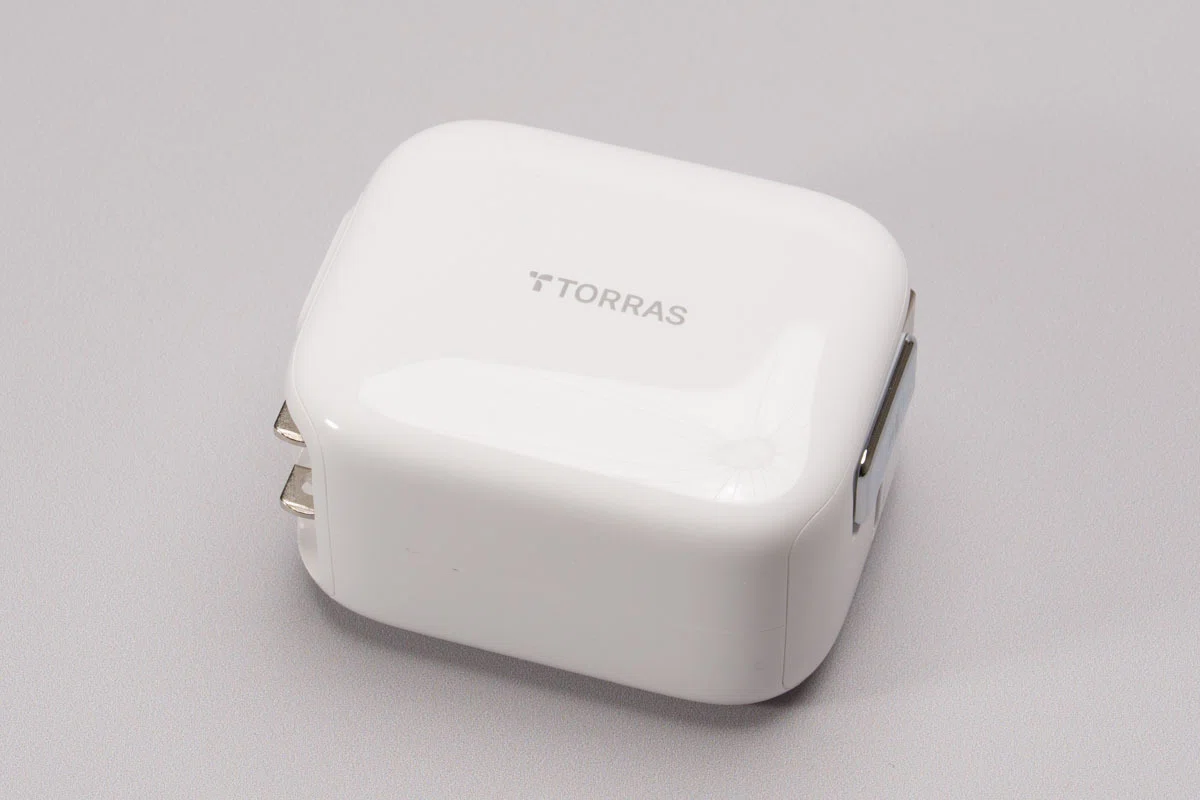 A charger with a retractable USB-C cable is convenient! Reviewing the ...