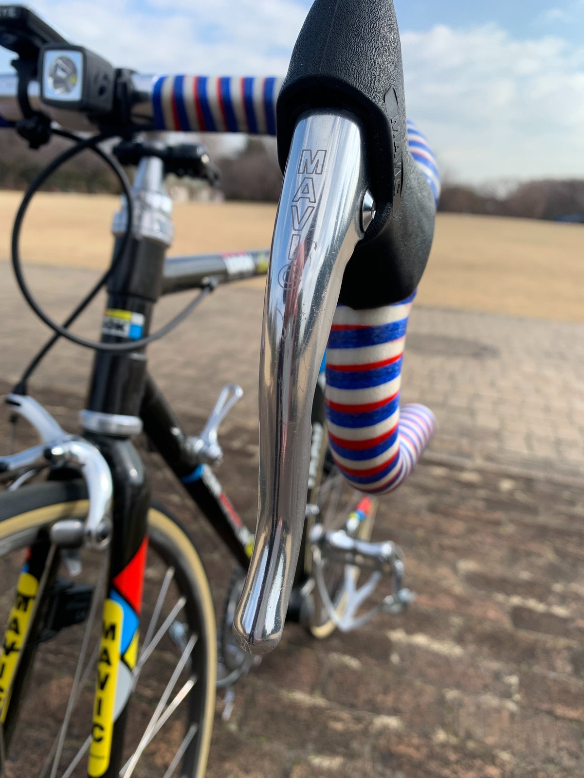 愛車紹介8 LOOK KG96 TEAM REPLICA＋MAVICコンポーネント群 ｜vogue-rider