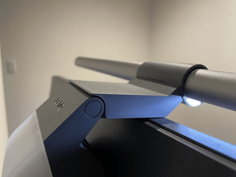 【改良版】BenQ ScreenBar Halo レビュー！所有欲を満たす逸品。｜もんたな