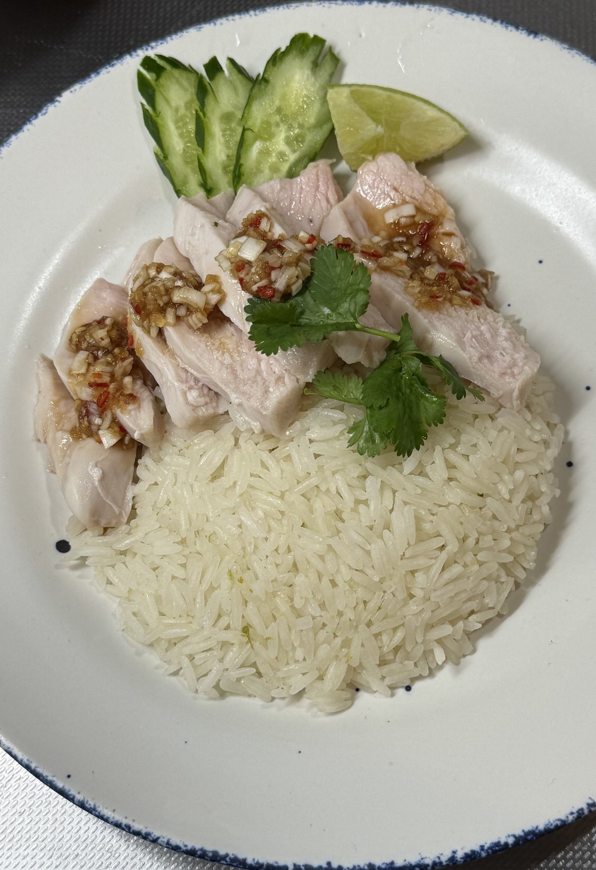 サルサ・マチャとカオマンガイのタレで考えるメキシコとタイの料理文化の違い｜taco_sta_gram