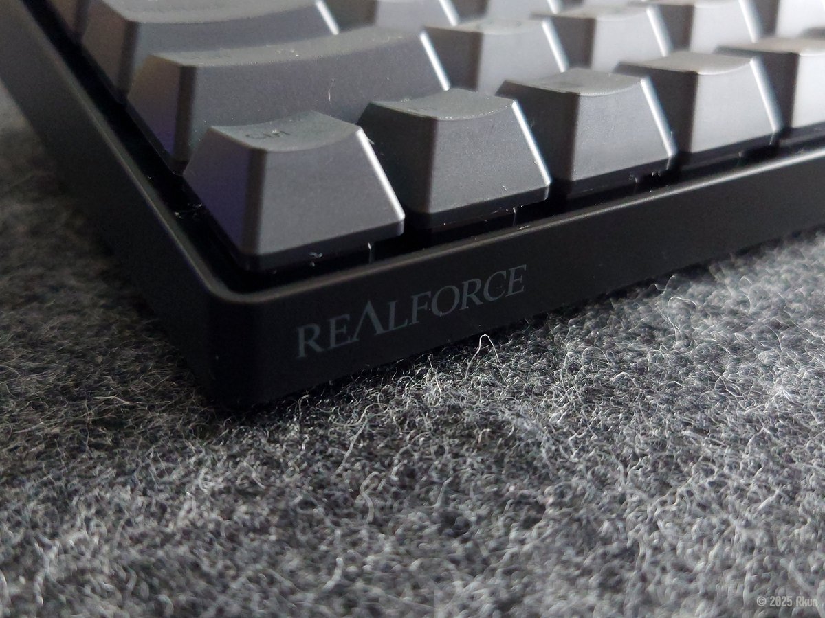 【REALFORCE RC1】イイ感じのキーボードです！｜Rkun