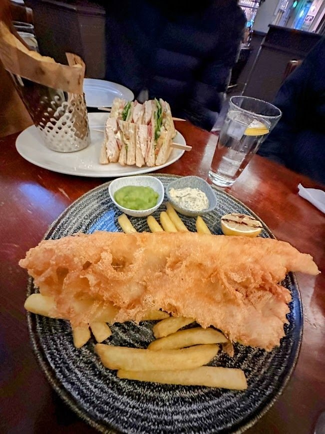 世界初のサッカー協会＆ラグビー協会誕生の地⚽🏉【子連れ英国旅行#7】｜Kayoko Shimada