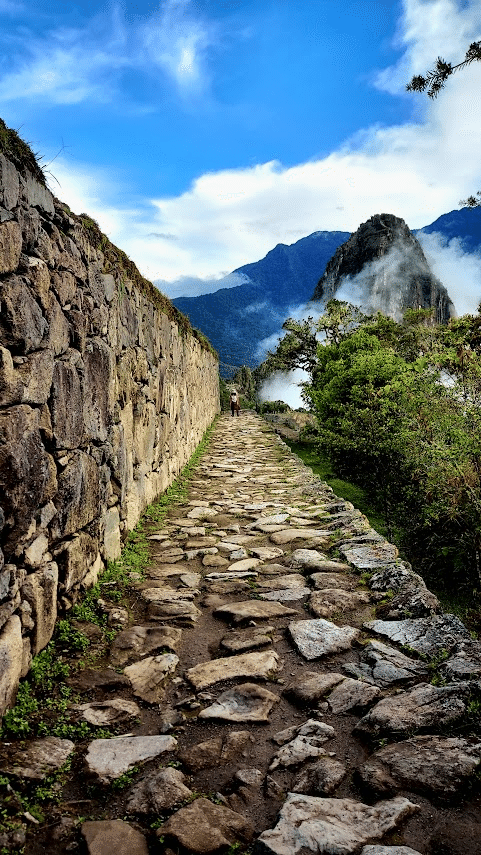 マチュピチュ村からマチュピチュまで(徒歩) ★185日目 230223｜tomohiro nagase