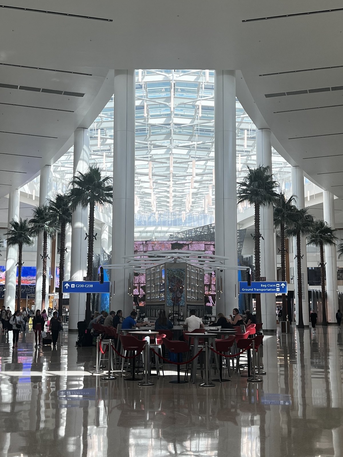 【アメリカ・フロリダ旅行記 1/5】2025年ディズニー＆NASAのトロント発オーランド旅行の節約旅｜おかめちゃん🇬🇧イギリスワーホリYMS ...