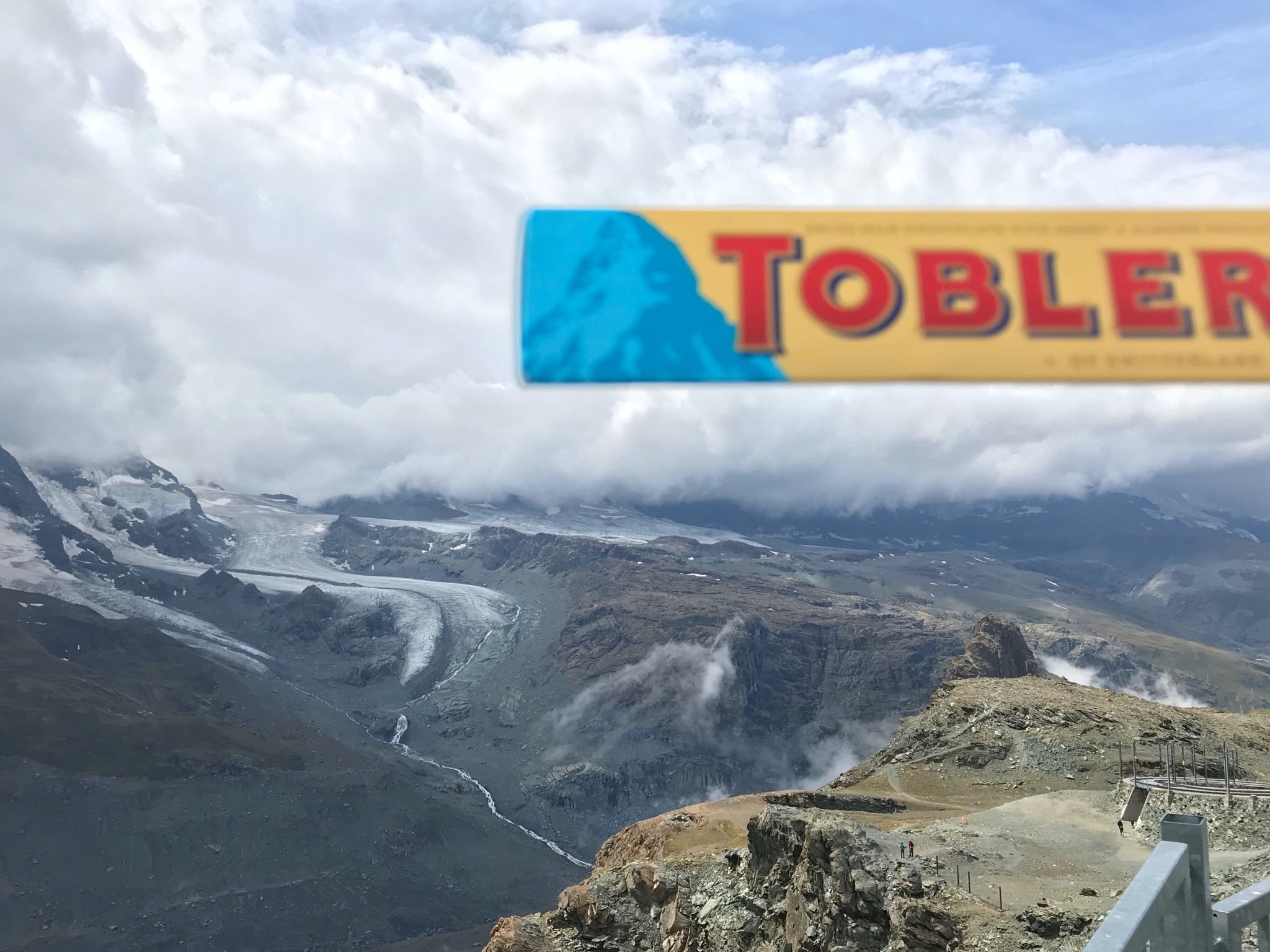 つい比較してしまうこと｜Azuki Smith