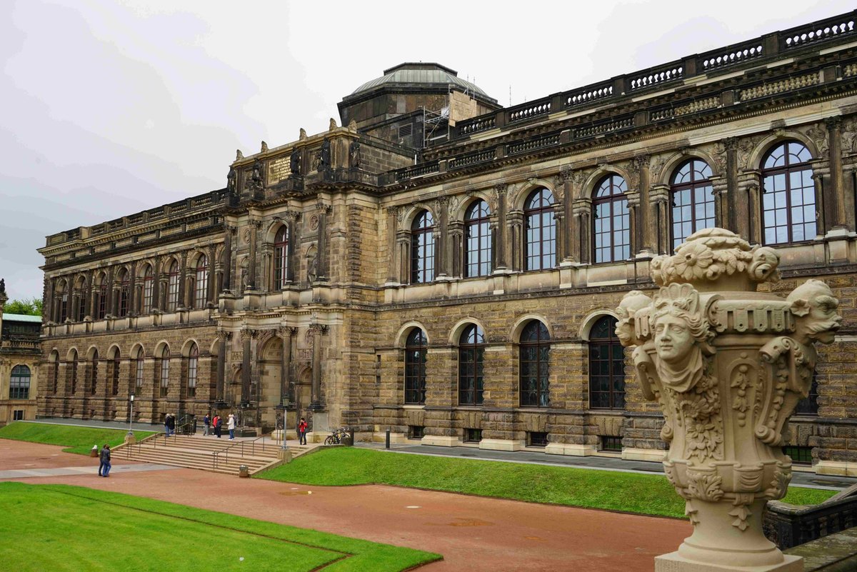 システィーナの聖母のモデルは？｜J plus S