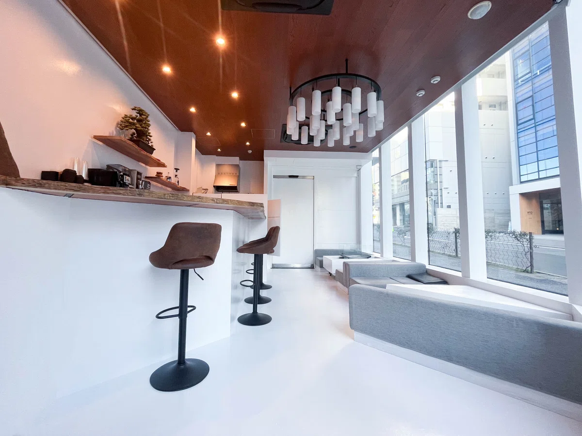 Discover the Charm of "Whitely Café & Bar": Harajuku's Hidden Gem for ...
