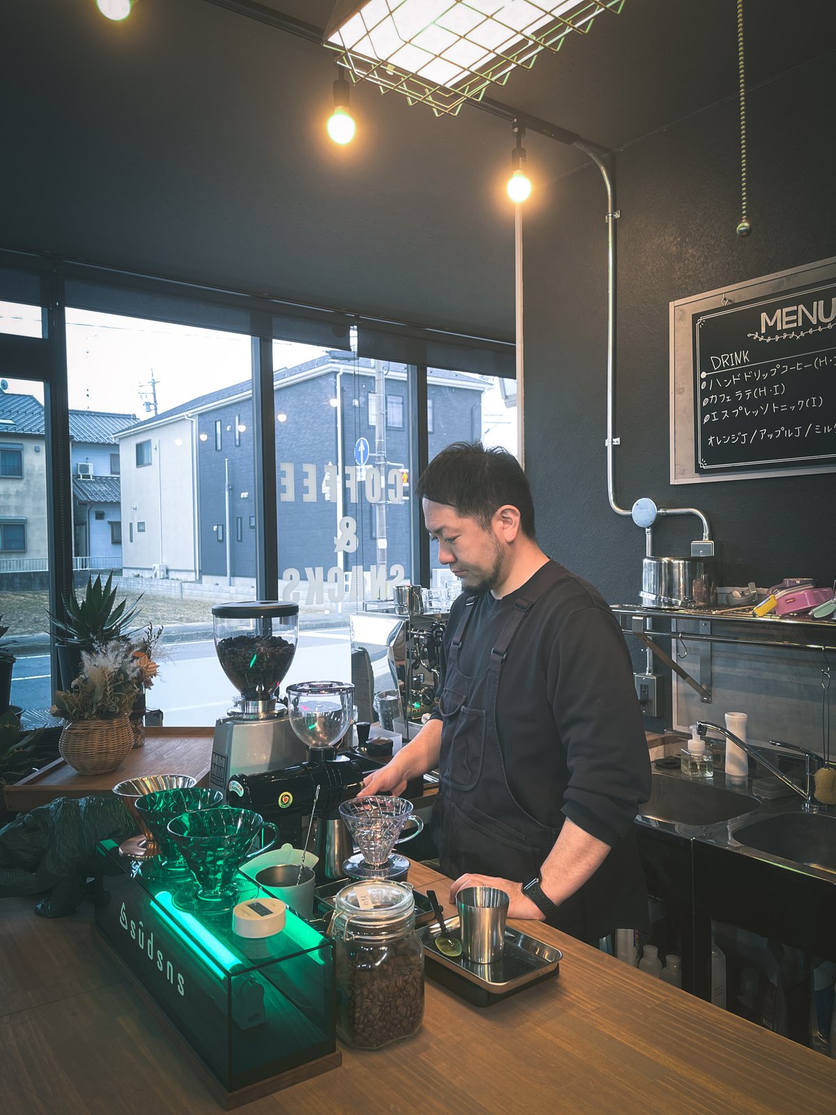 【コーヒーと駄菓子と、すこしの余白の話】｜Ryosuke Suzuki｜sûdsns