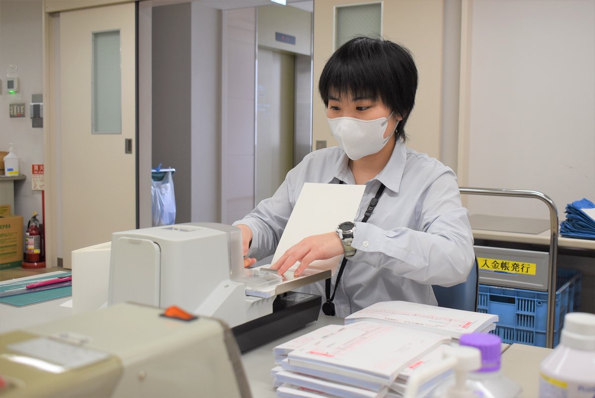 【職員に密着】vol.4 持てる力を発揮し貢献！障がい者就労グループ〈JOB LABO〉～事務補助 編～｜青森みちのく銀行