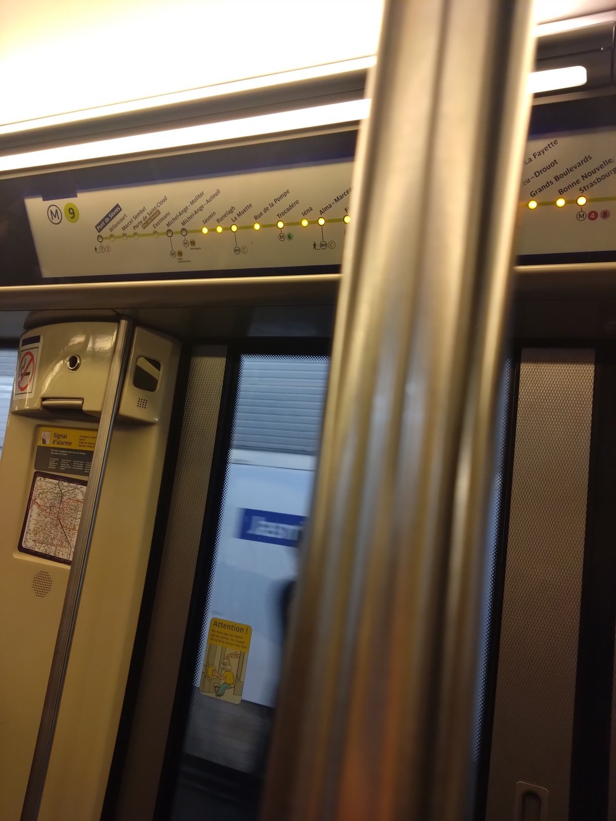 6日目①メトロに乗って(16区～シテ島)【初海外、パリへ行く】｜t09_hrk
