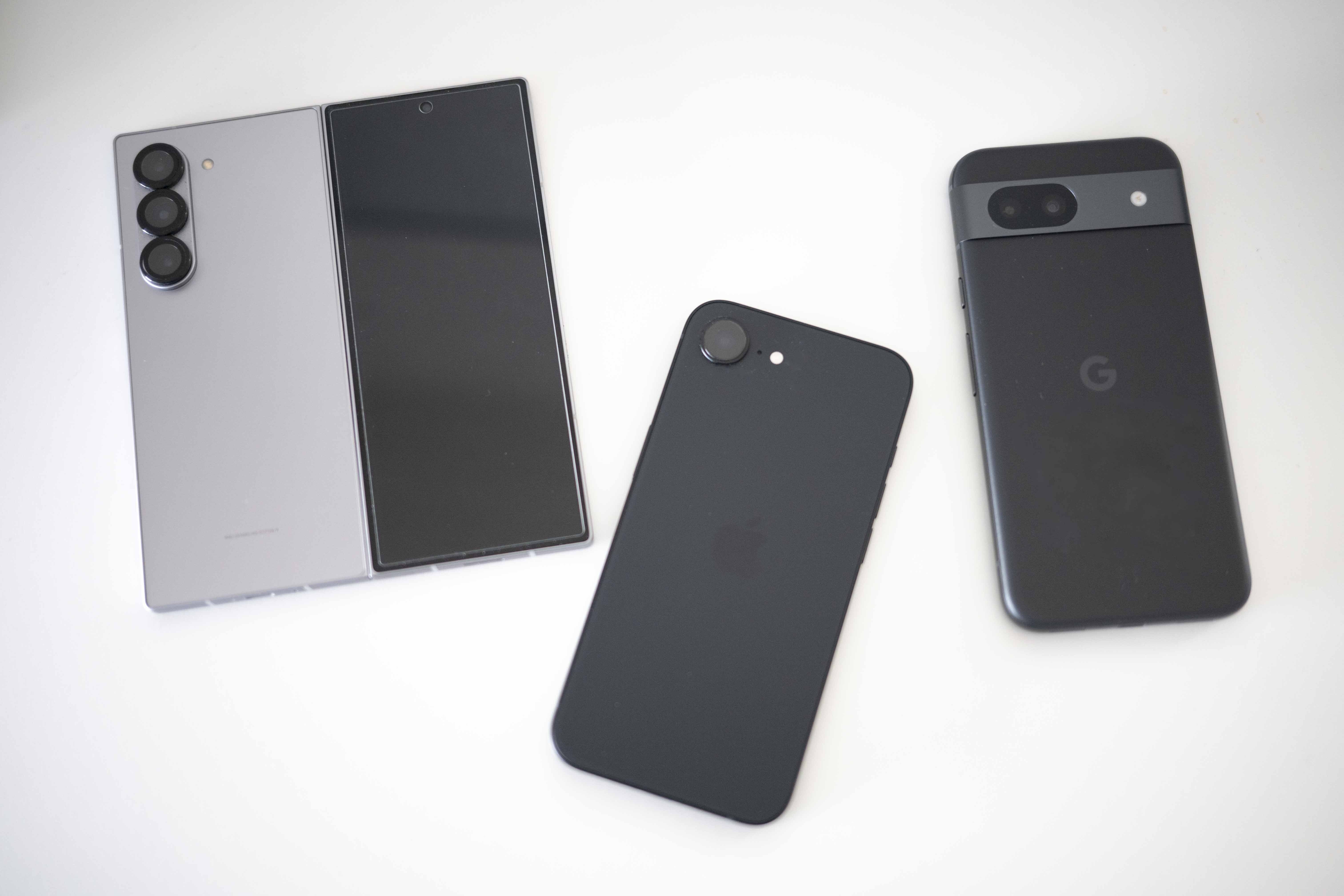 サブスマホとしてiPhone16eを選んだ理由と、スマホを2台持つよう サブスマホとしてiPhone16eを選んだ理由と、スマホを2台持つよう