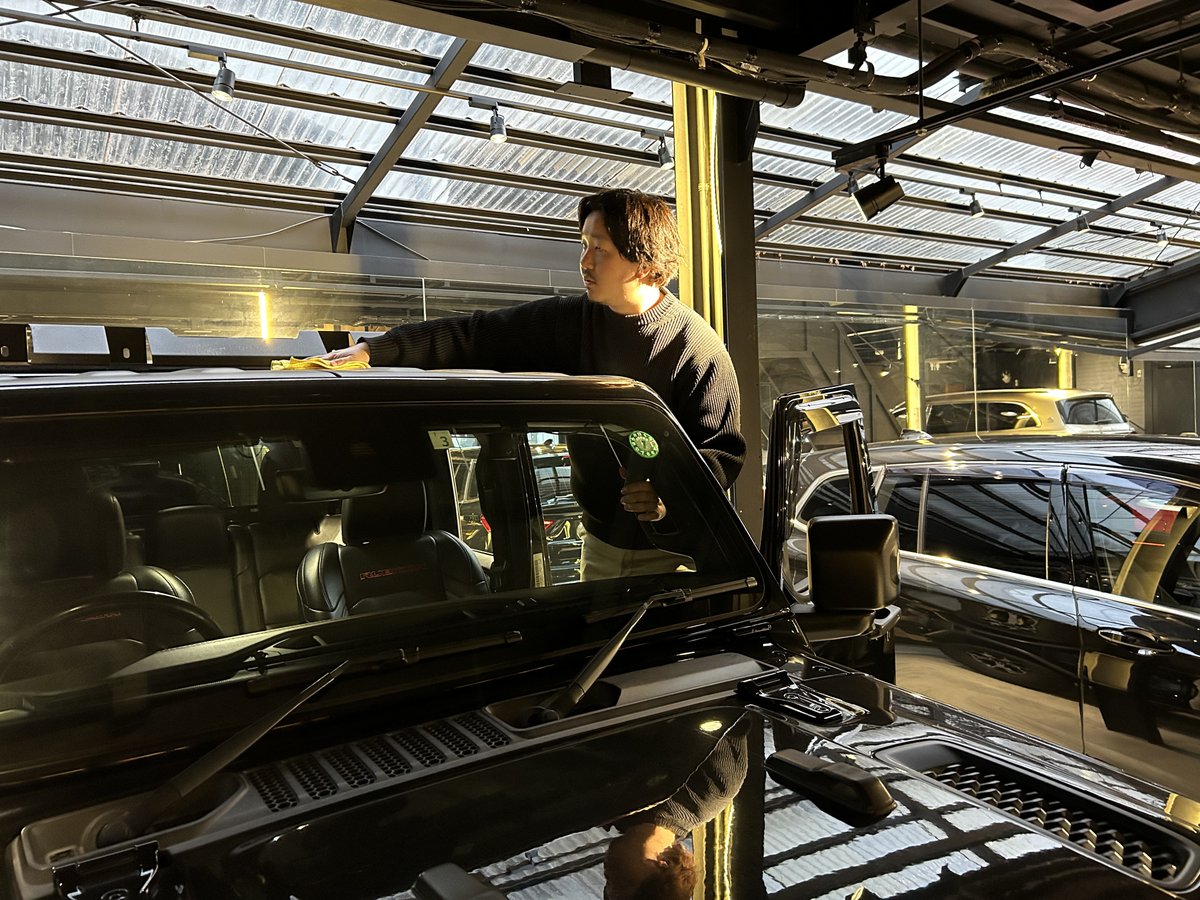 自分らしく、自然体でCloud GARAGEのファンづくりを｜株式会社横浜ユーポス Cloud GARAGE 副店長 中嶋 英｜ポルシェ買取／販売専門店「Cloud」