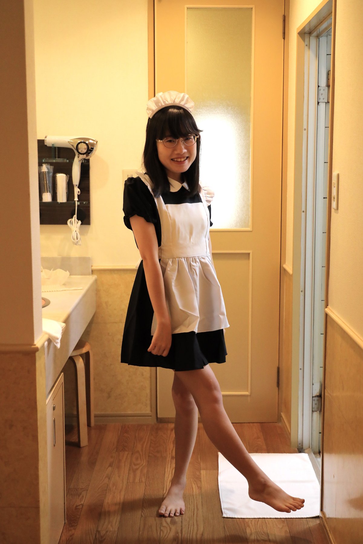 大人少女 35 初めてのメイドさん 1｜YoshiSAN