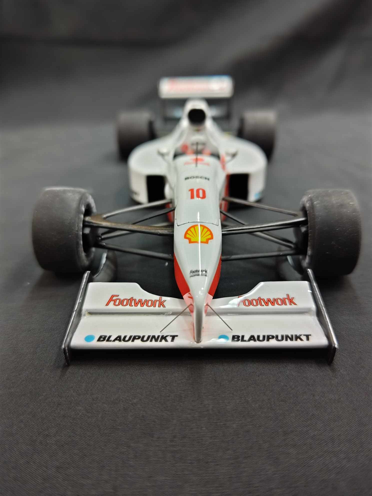 完成しました!! 1/20サイズ ARROWS FA12 アレックス.カフィ｜Finisher's