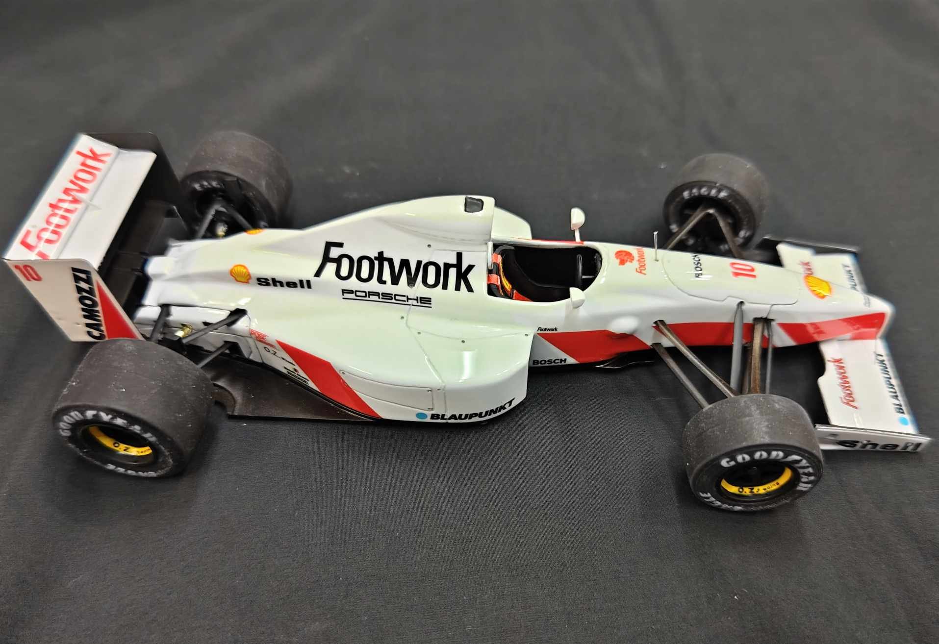 完成しました!! 1/20サイズ ARROWS FA12 アレックス.カフィ｜Finisher's