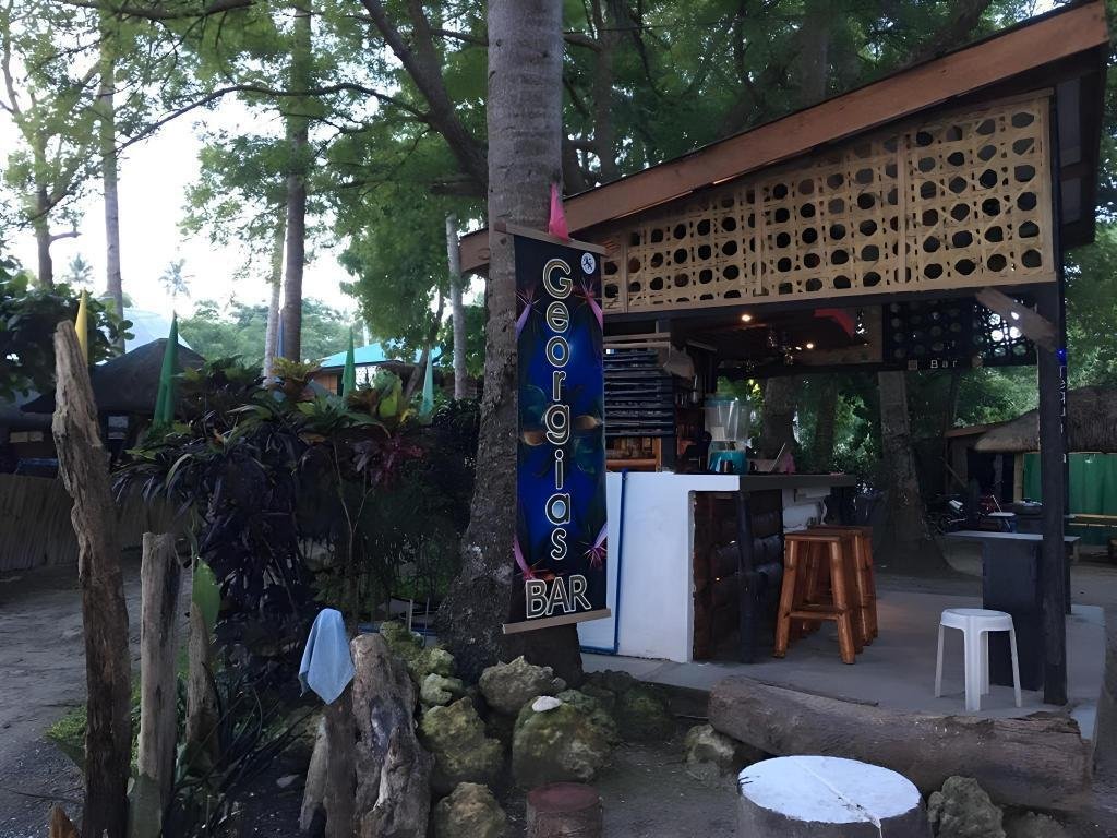 ダバオババック区 サマール島ホテル/リゾートおすすめ BEST 4 | 忘れられない旅のひとときを｜理想の旅を叶えるホテルおすすめガイド