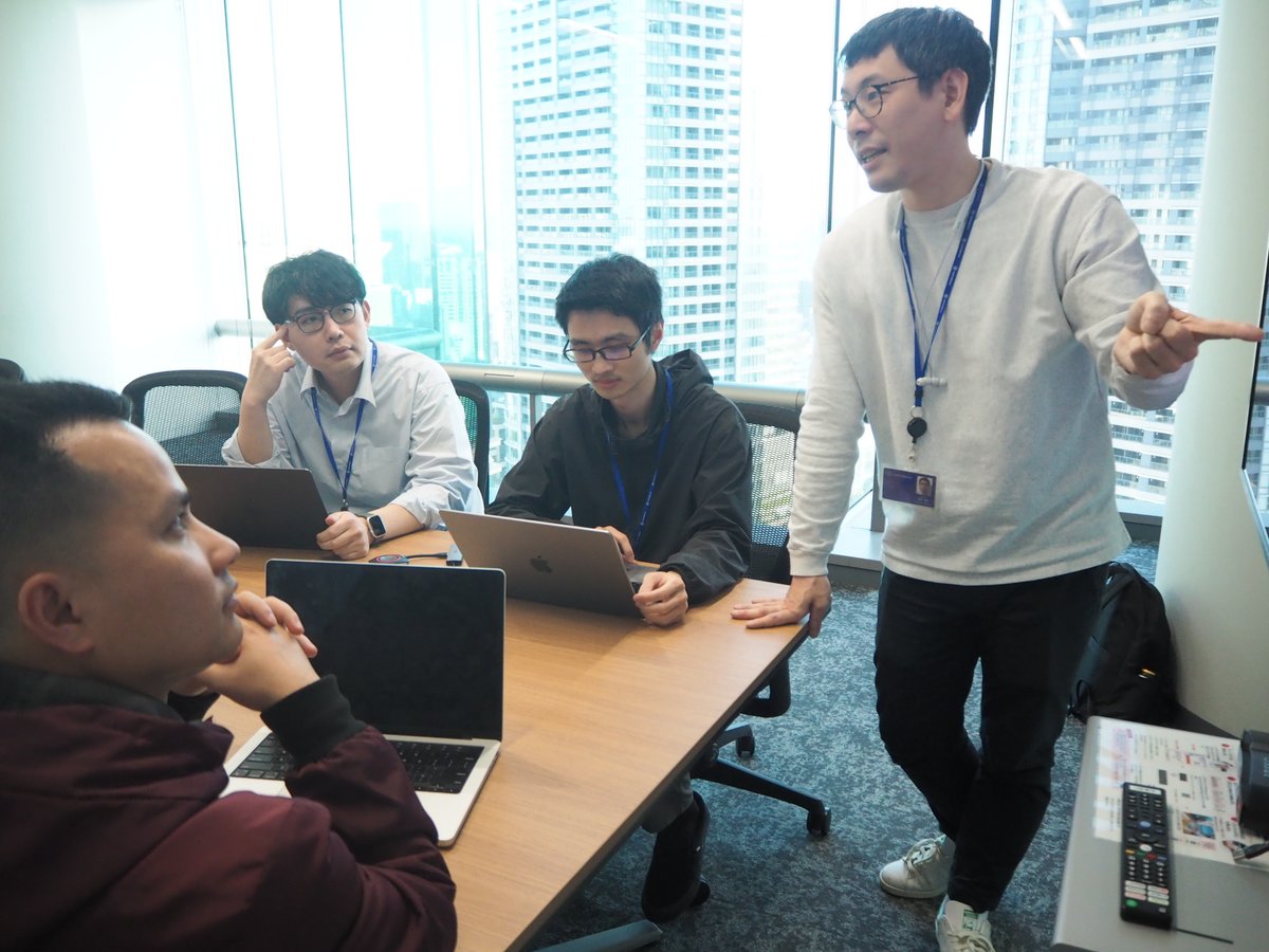 「私はこの会社にマッチしている」 グローバルな挑戦と仲間の多様性を楽しむ、菅原さんのキャリア｜株式会社EARTHBRAIN エンジニア情報