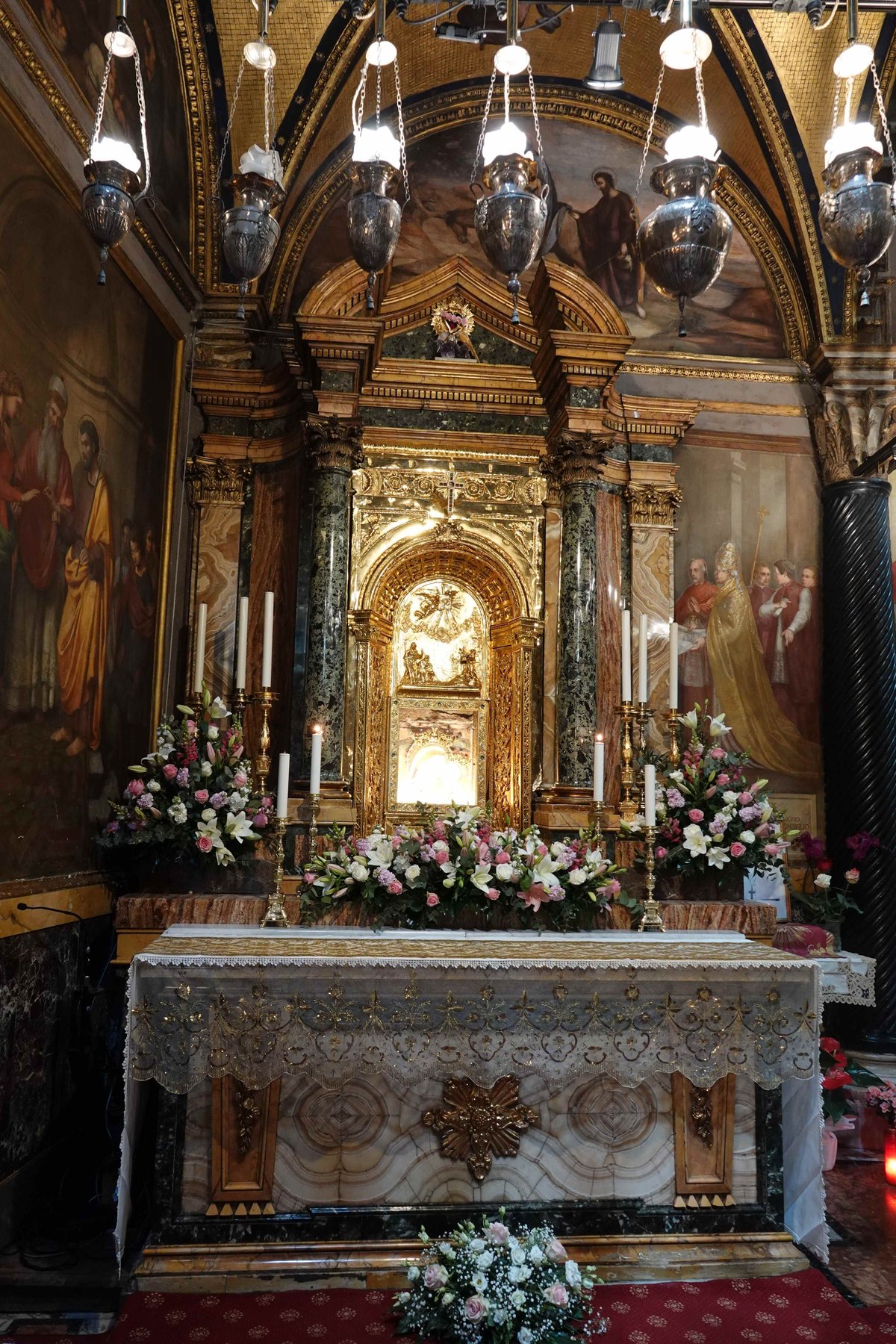 天使たちが運んだ善きすすめの聖母子画｜J plus S