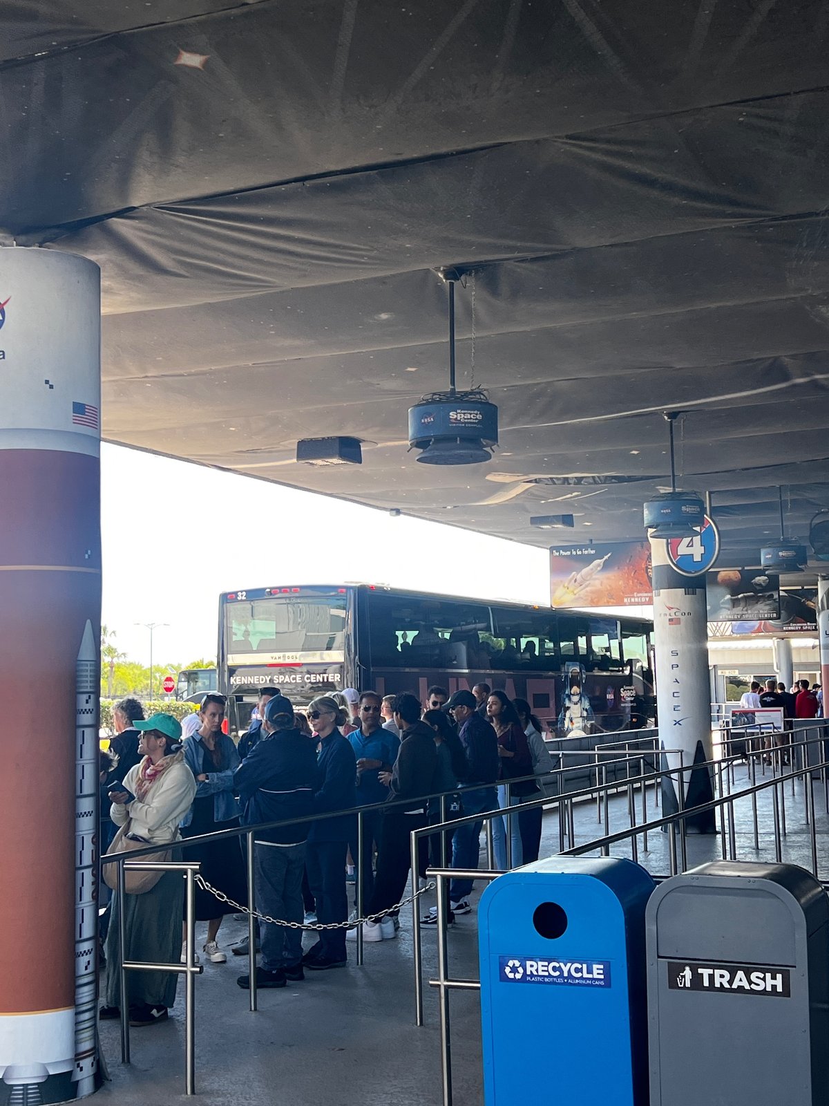 【アメリカ・フロリダ旅行記 5/5】NASA好き必見！ケネディ宇宙センターの回り方・見どころ・費用レポート｜おかめちゃん🇬🇧イギリスワーホリ ...