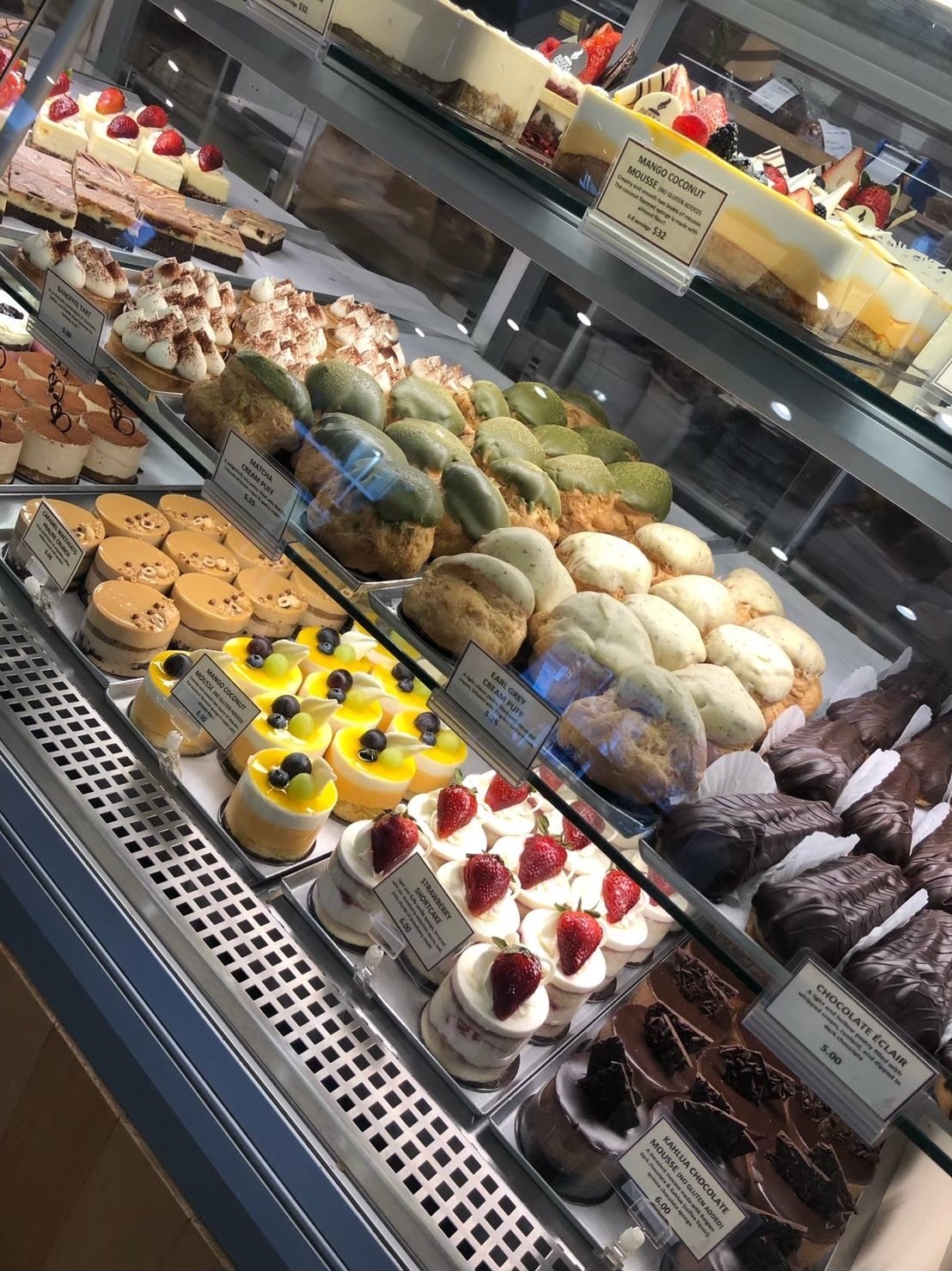 【バンクーバーで絶対行くべき！私のお気に入りグルメ7選】｜Ruru