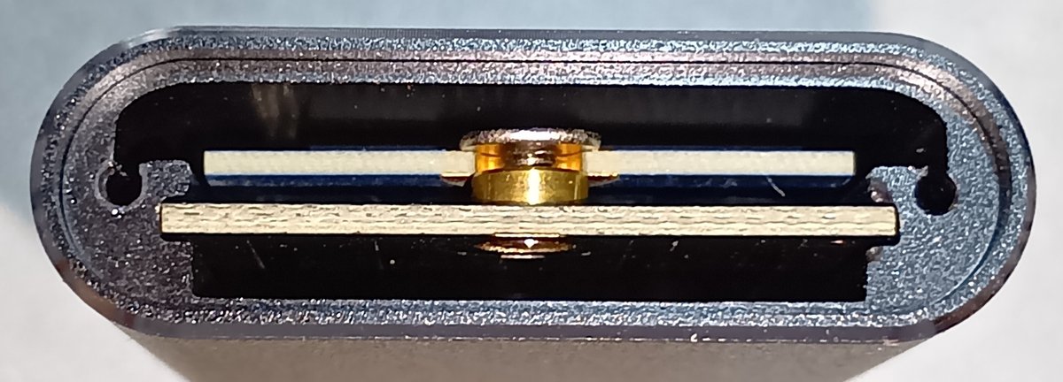 M.2SSDをUSB外付けにするケース（AINEX HDE-13A）｜ロニー