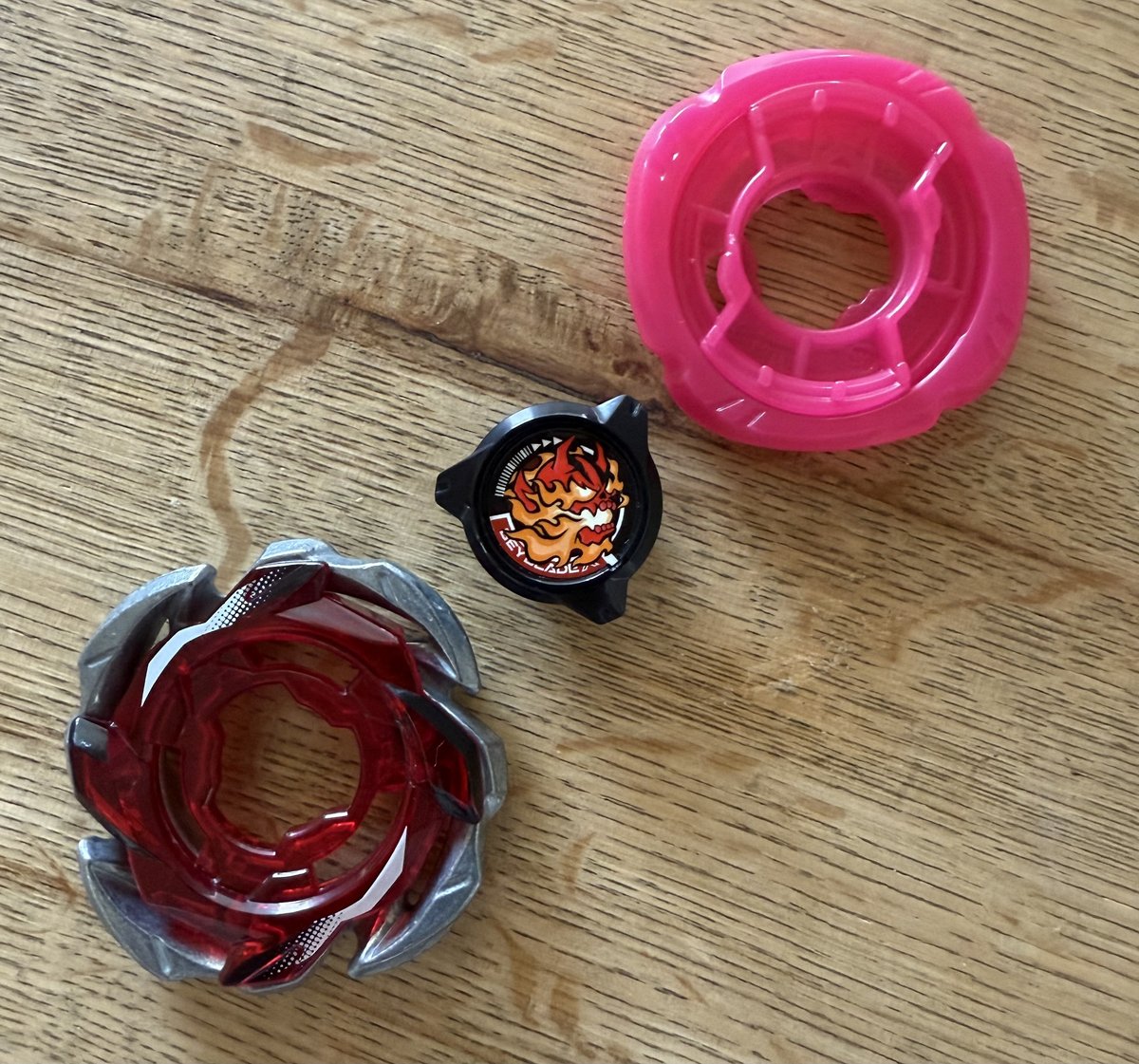 BEYBLADEX ベイブレードX:ヘルズリーパーT4-70K レビュー REAPER INCENDIO T4-70K Review｜ベイブレ雑記