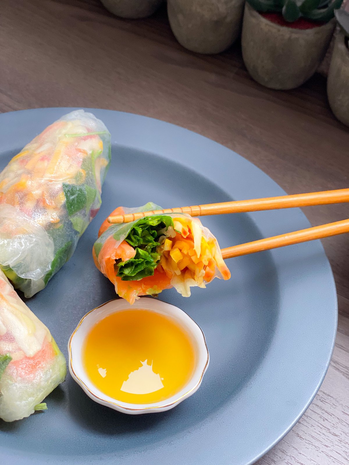 サーモンとアボカドと乾燥野菜の生春巻き｜OYAOYA | 京都産の切り干し野菜(乾燥野菜)