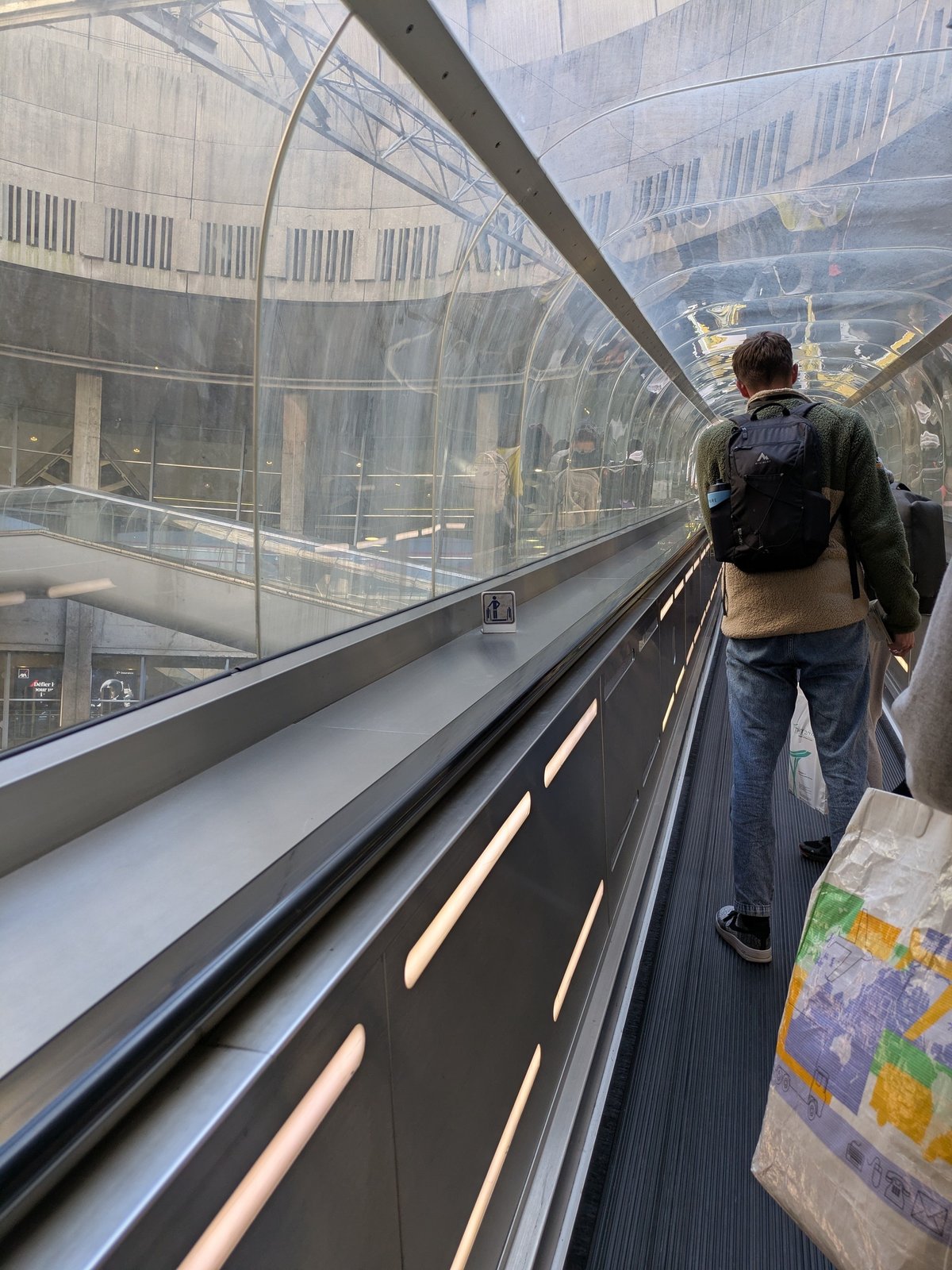 地下鉄にビビってバスばかり乗っていた話【パリ旅その2】｜Ishiguchi Mizuha