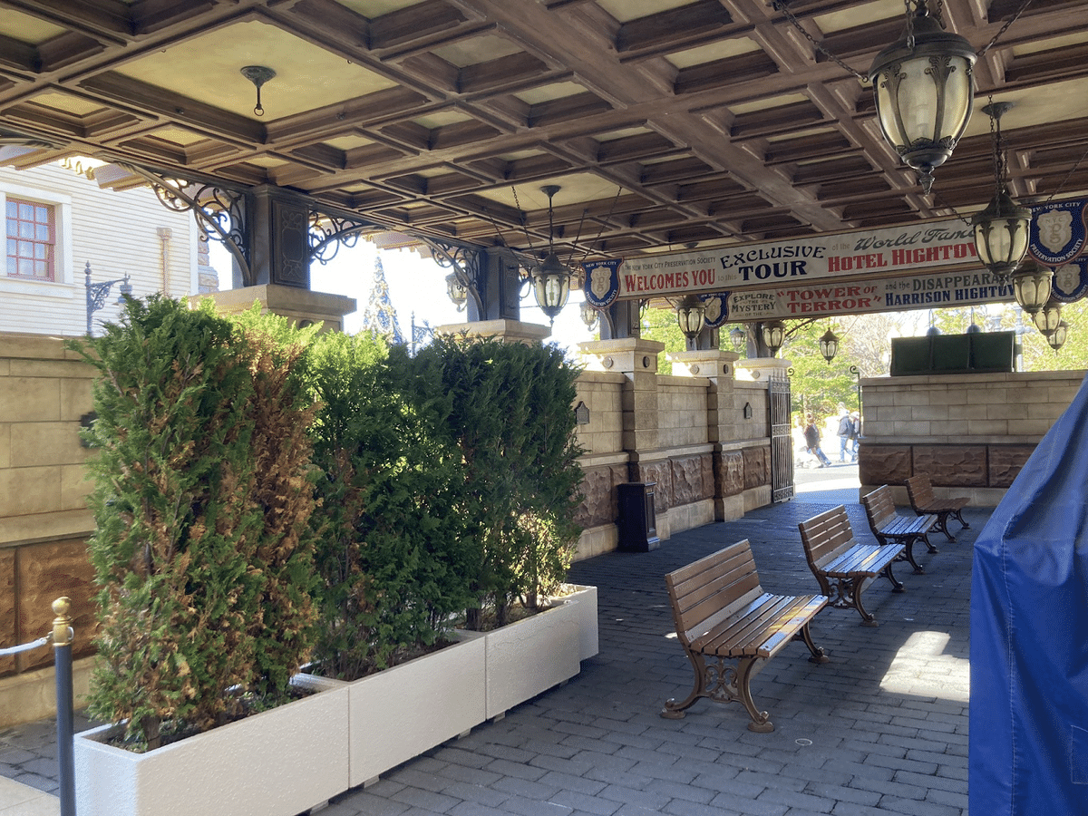 【ディズニー】このファストパス発券所ある？ない？消えゆくテーマパークの遺跡クイズ｜ぼっちのazumiさん | ライター