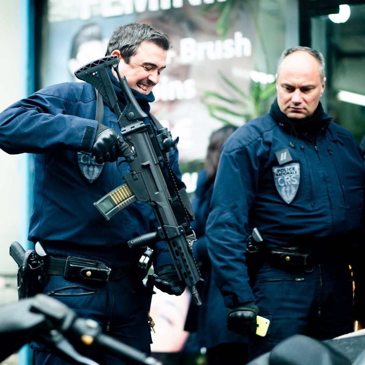 日本以外の国へ：Anizine｜ワタナベアニ