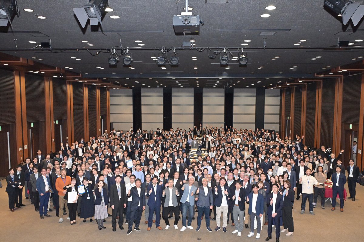 【2025年全社集会】STech Iの全社員が出席したAll Hands Meetingレポート｜【公式】双日テックイノベーション株式会社 ｜採用広報note "STech Eye"