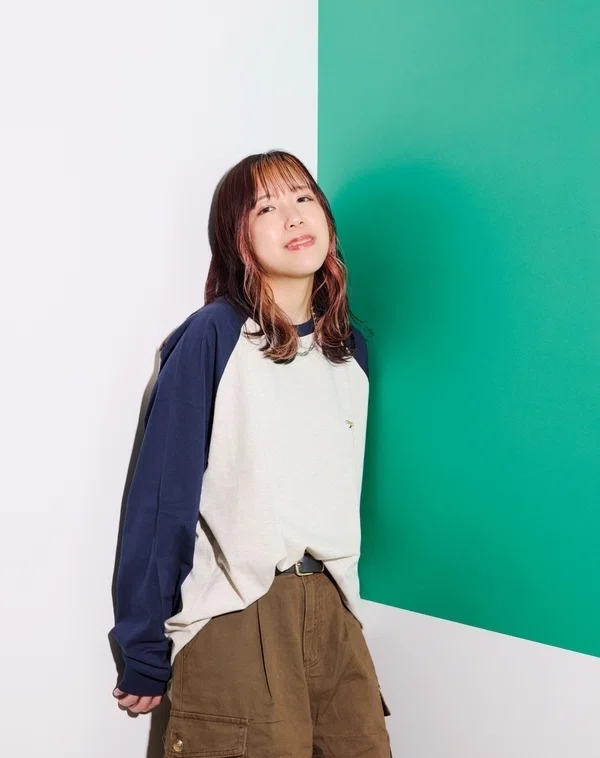ソロからバンドへと咲いた花。『NELKE』の魅力、ボーカル『RIRIKO』の歌声の魅力について｜エメリア