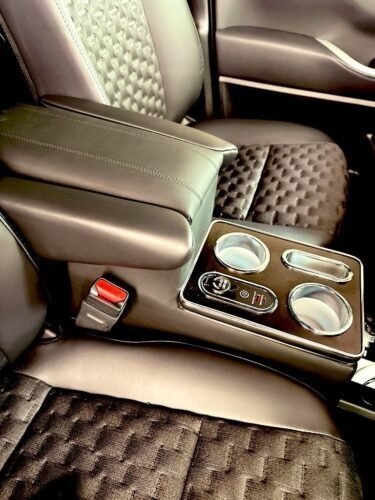 VOXYカスタム#1：コンソールボックス｜yuya_aloha