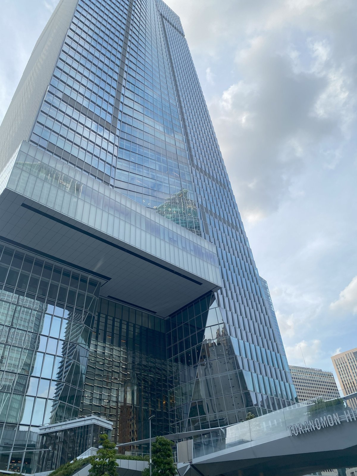 今年のGW都内お散歩は都庁スタートでヒルズ巡り！｜Akiko SHIBATA