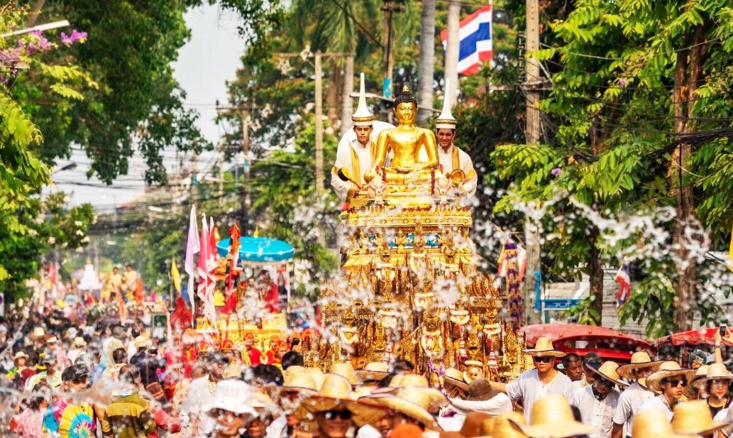 From Fujitsu General around the world - Songkran Festival in Thailand🔫 ...