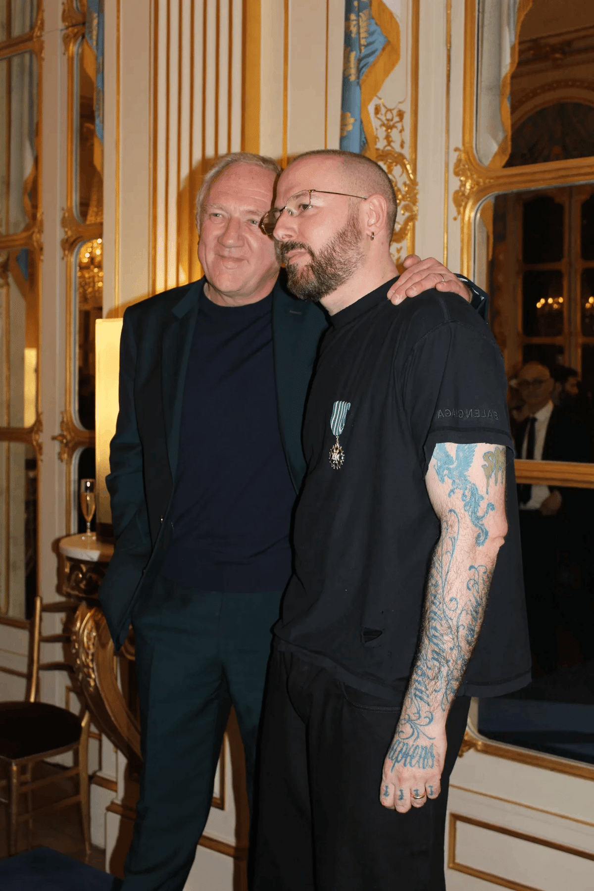 デムナ 戦火を越え、世界を挑発するデザイナーの歩み｜oimo