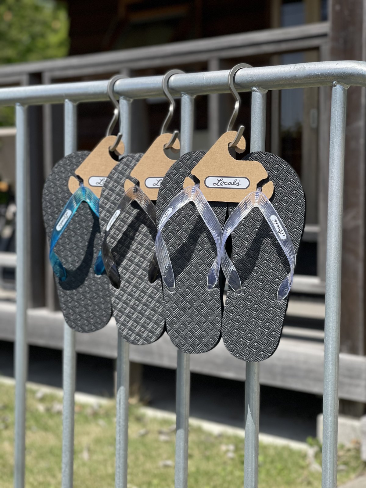 ビーチサンダルのお話 "LOCALS Beach Sandals"｜Cydeway