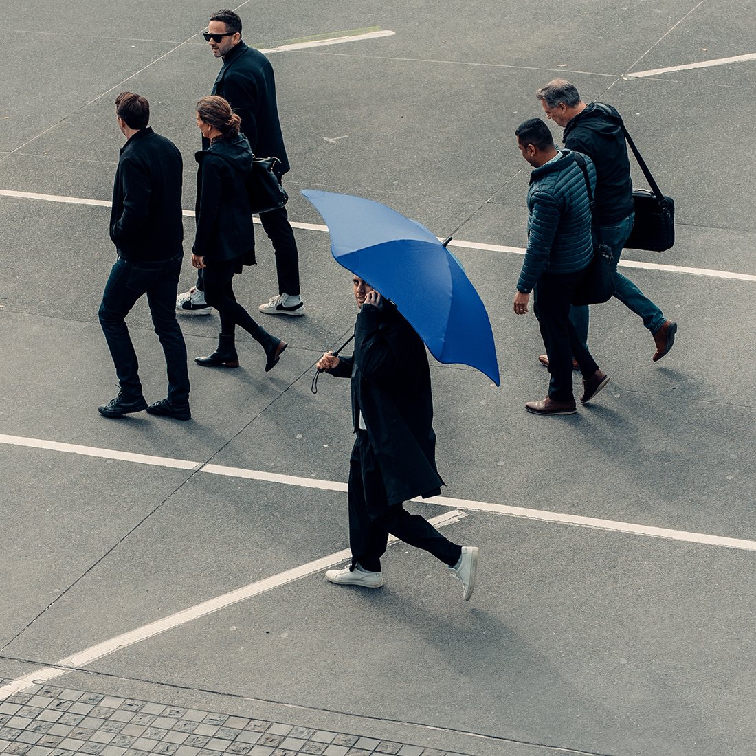 風速31m/sの「非常に強い風」に耐える。BLUNT折り畳み傘がさらにバージョンアップ。強力なUVカット版も限定登場。｜AssistOn