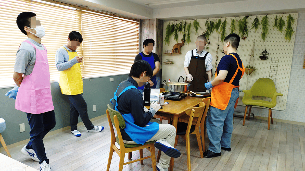 【社内調理実習】”一人暮らしのための”ミートソーススパゲッティ調理実習｜Bi-z Labo（ビーズ ラボ）のびっきー