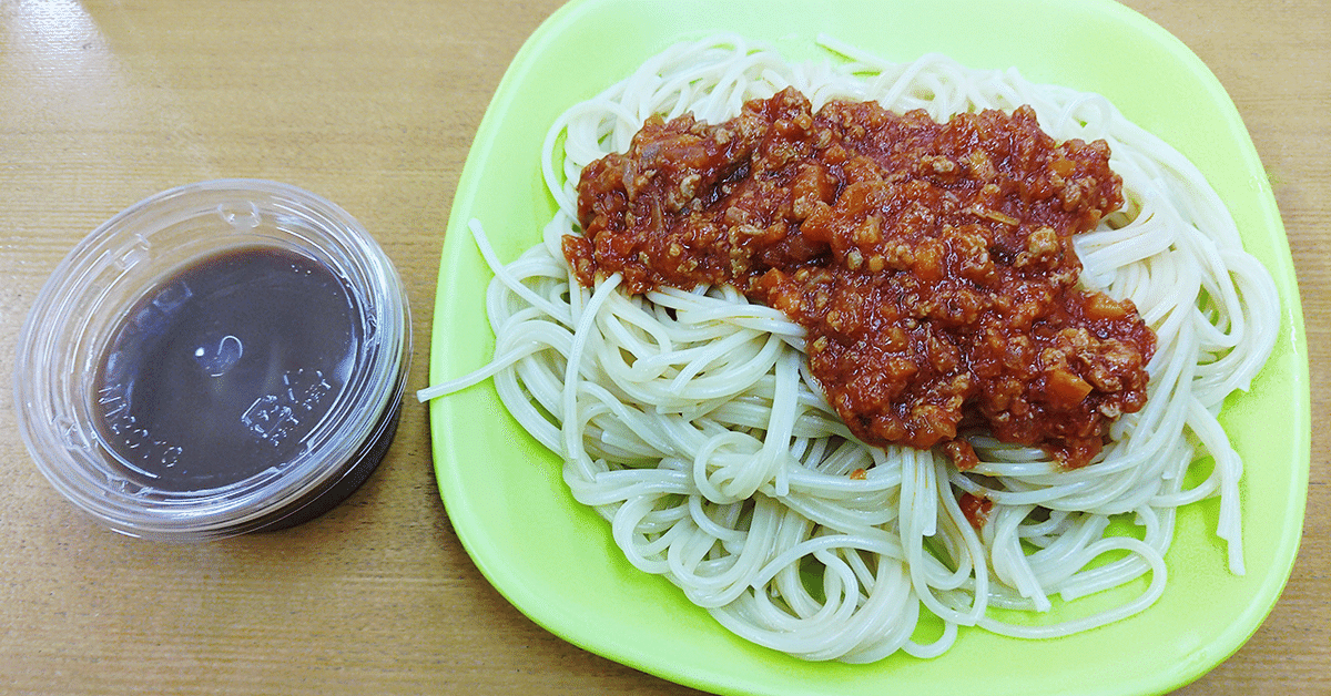 【社内調理実習】”一人暮らしのための”ミートソーススパゲッティ調理実習｜Bi-z Labo（ビーズ ラボ）のびっきー