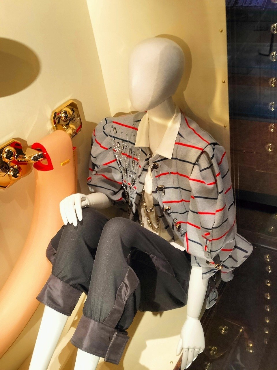 ブランドの伝え方 体験するラグジュアリー 銀座ルイ・ヴィトンのアート×ブランド戦略｜cyberk 島田浩司 事業開発研究所株式会社