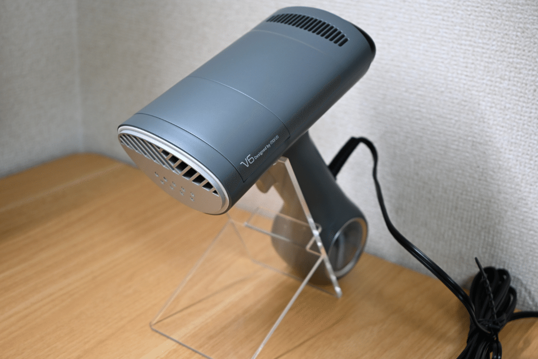 Morus V6衣類スチーマーを使ってみた｜吸着式で簡単＆除菌・消臭にも効果あり！｜よは