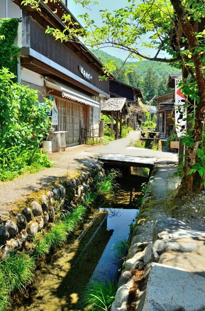 日常生活における日本文化とスンダ文化の隠れた共通点｜Faisalardn (ファイサル）