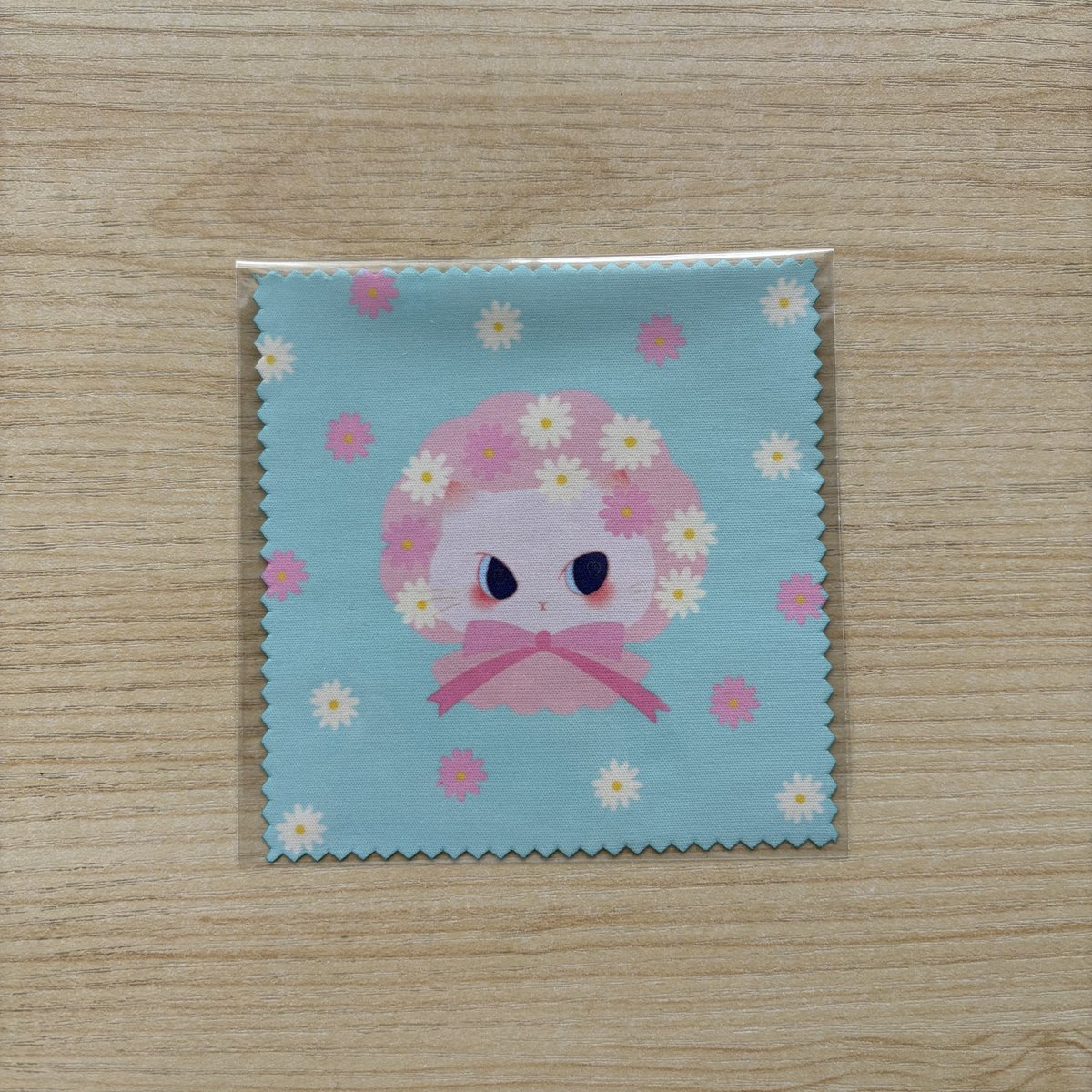 画家・河本絢香さんの描く「強くてかわいい」の世界 - NEW WAVE GALLERY 展示レポ｜シロイ