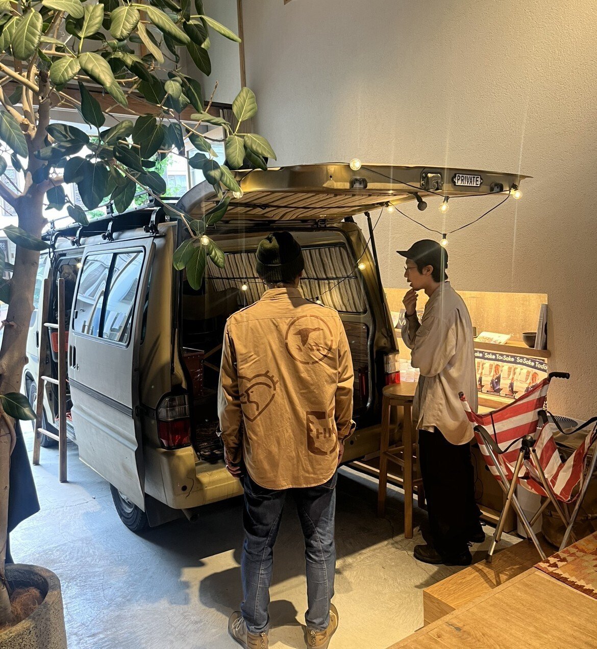 待ってました！酒×アウトドア | ほろよいワークショップ「ヘンミマオ×IMADEYA」｜IMADEYA MAGAZINE