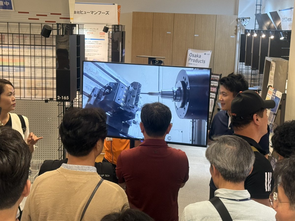 韓国から鉄道車両を製造されている企業のみなさんが視察に来られました！｜MOBIO（ものづくりビジネスセンター大阪）公式note