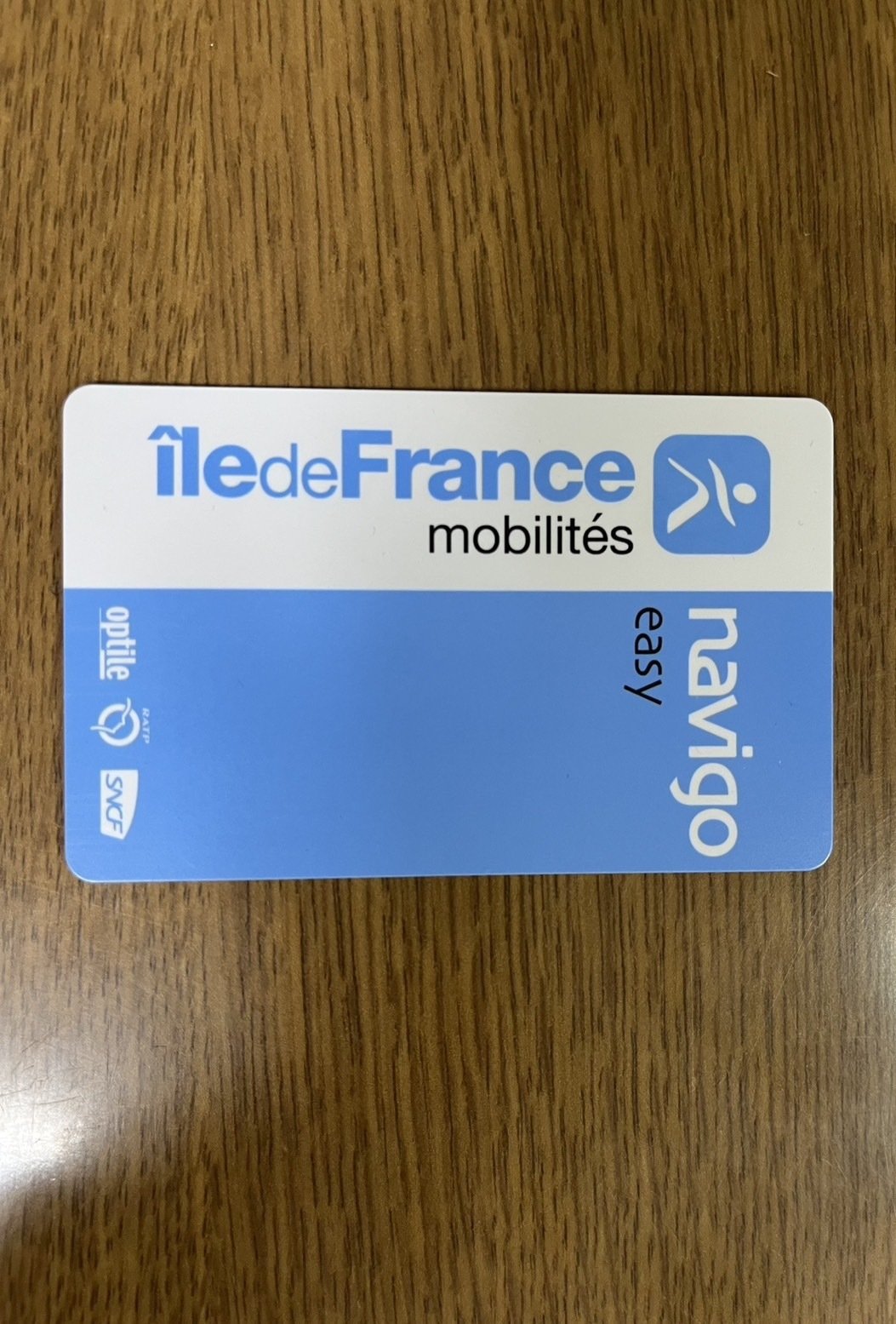 フランスの電子マネー・ICカードの使い方を解説【Navigo Easy】｜みかづき